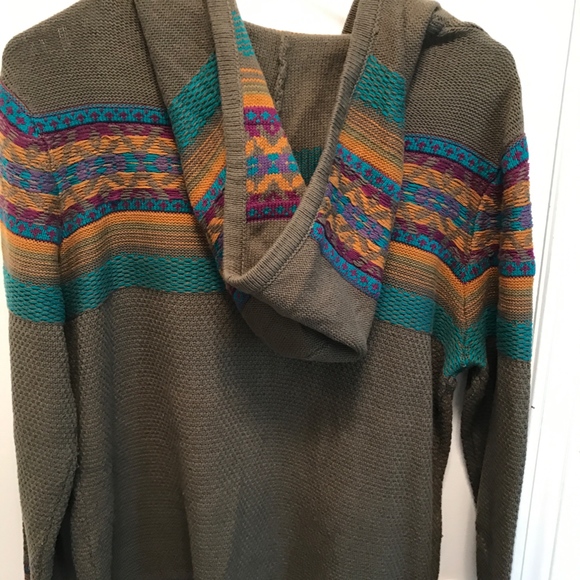 Natural Reflections | Sweaters | L Natural Reflections Sweater Hoodie ...